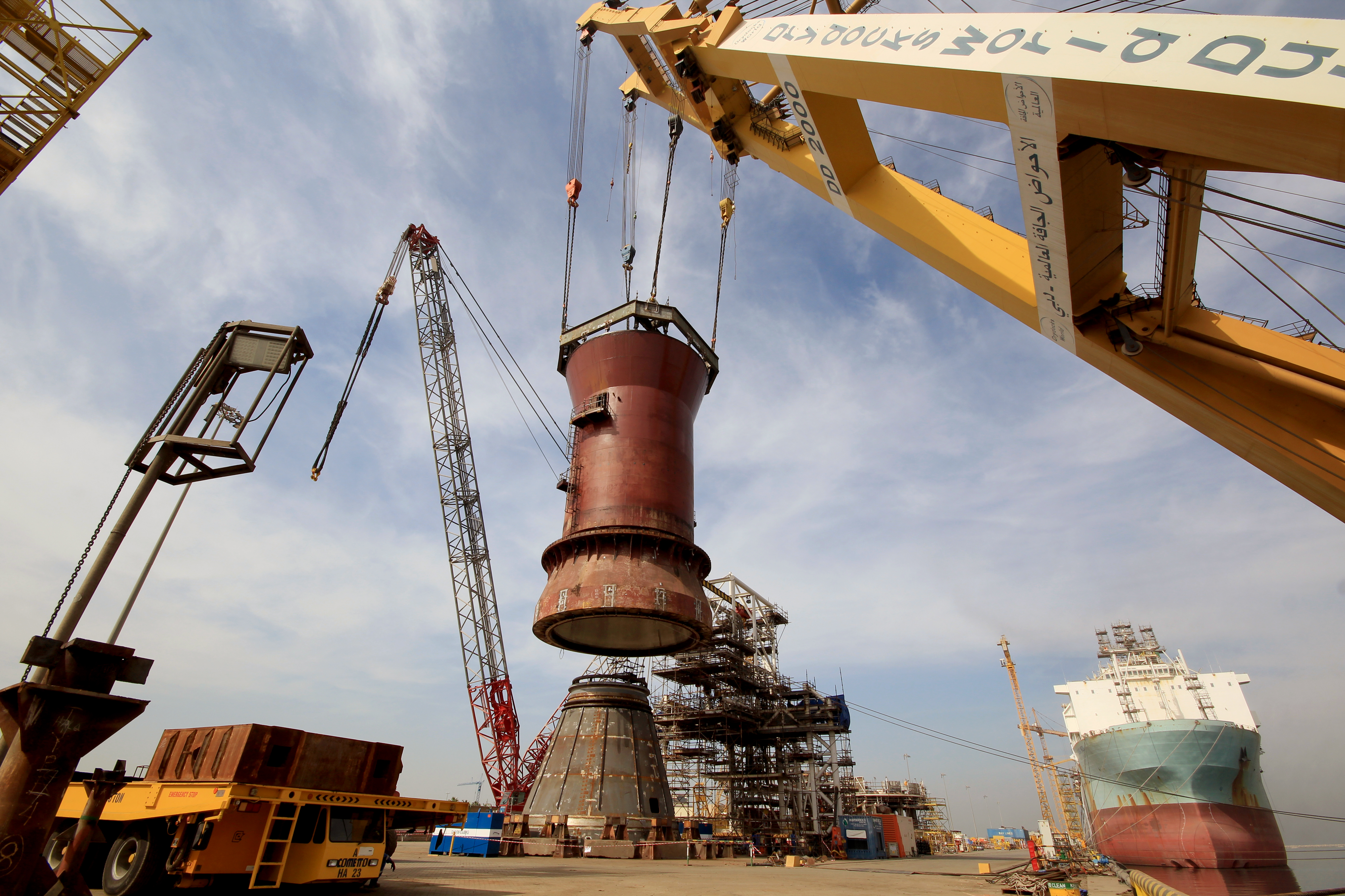 Offshore Fabrication & New Building | DP World Drydocks