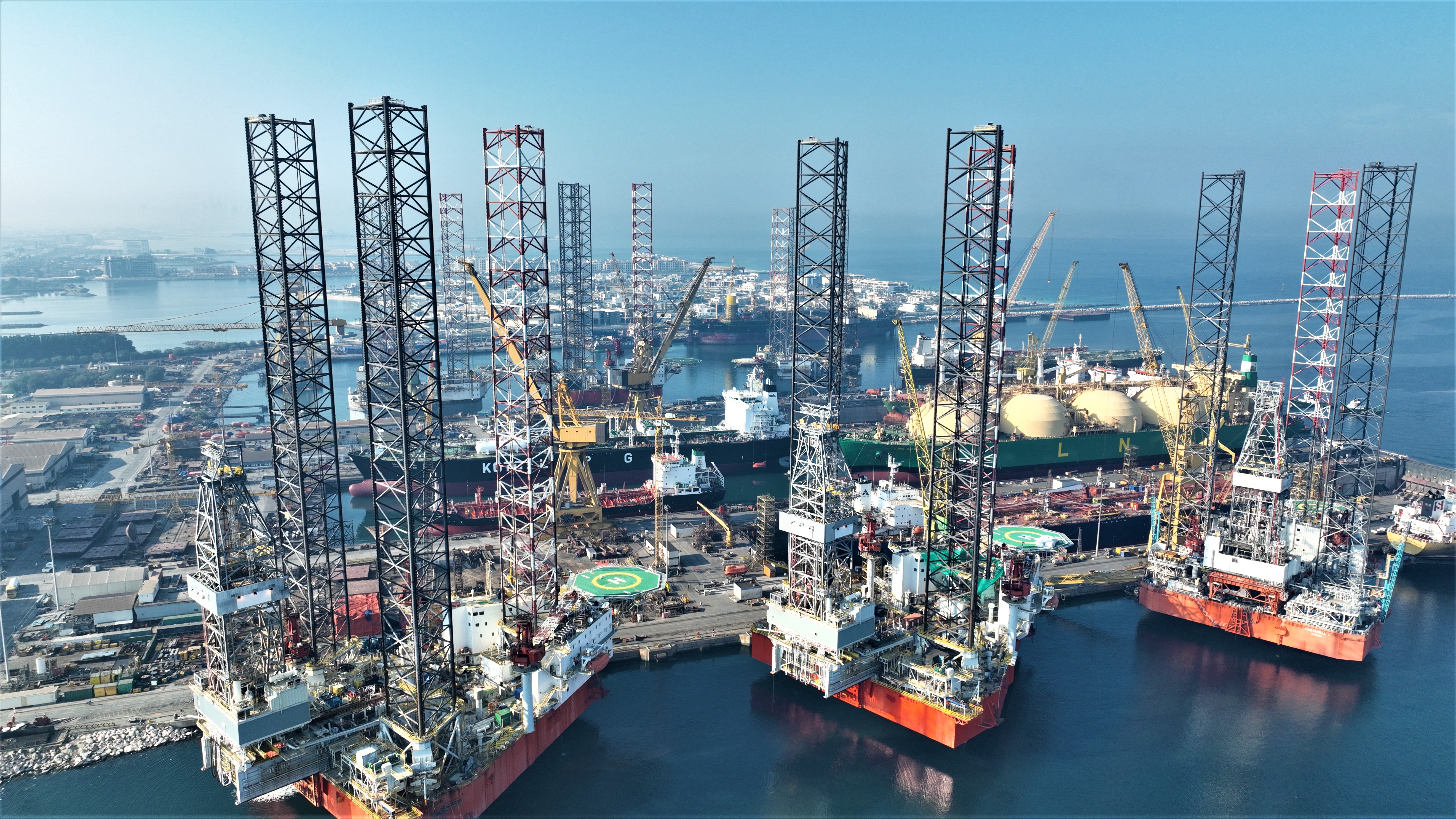 Drilling Rigs and Jackups | DP World Drydocks