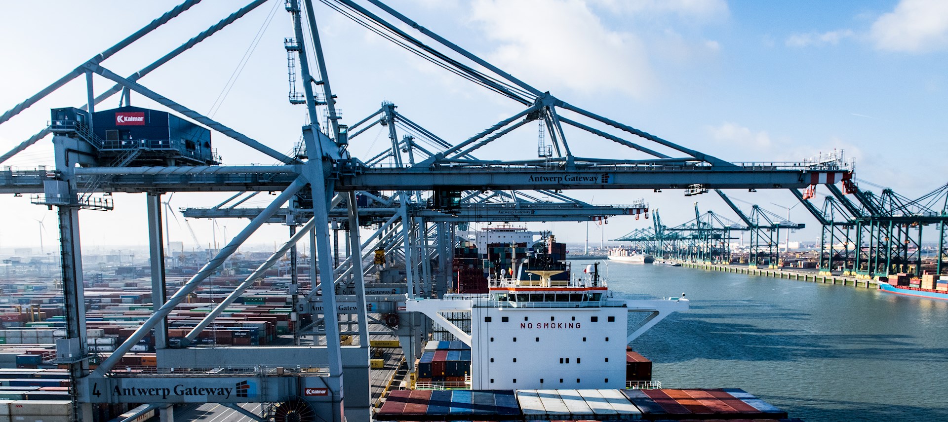 DP World Antwerp | Smart Trade & Logistics | Parks & Economic Zones DP World Antwerp | Smart Trade & Logistics | Parks & Economic Zones