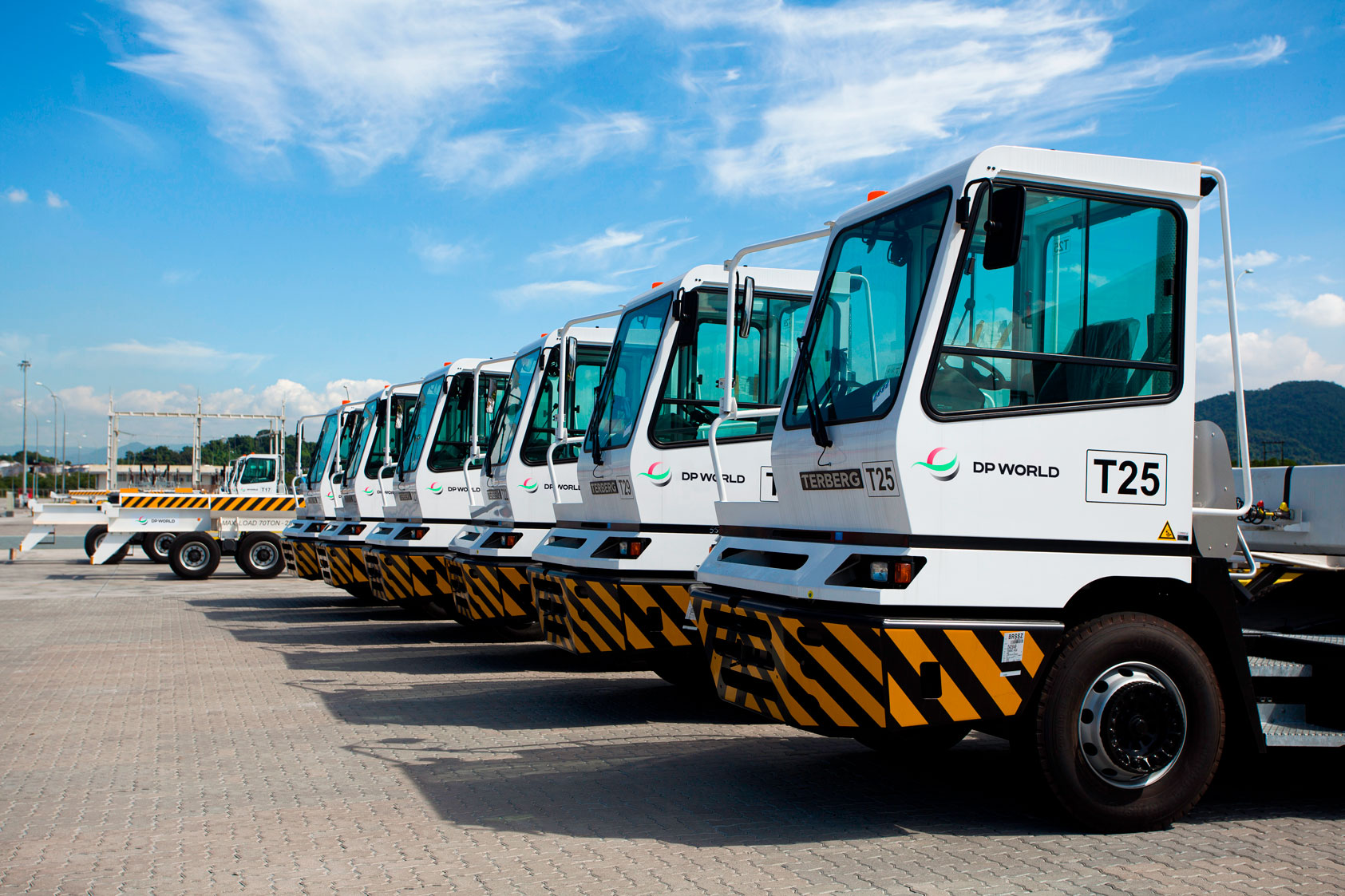 DP World adopts anti sleep device for internal vehicles through the ...