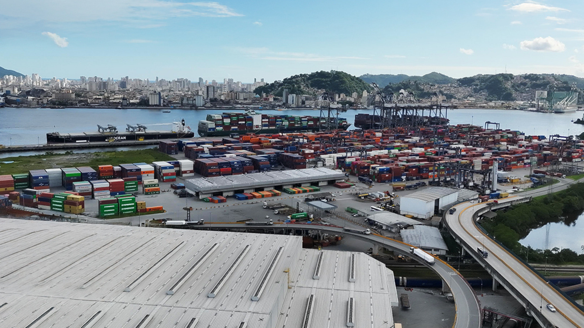 DP World investe R$ 1,6 bilhão para expandir capacidade do terminal em ...