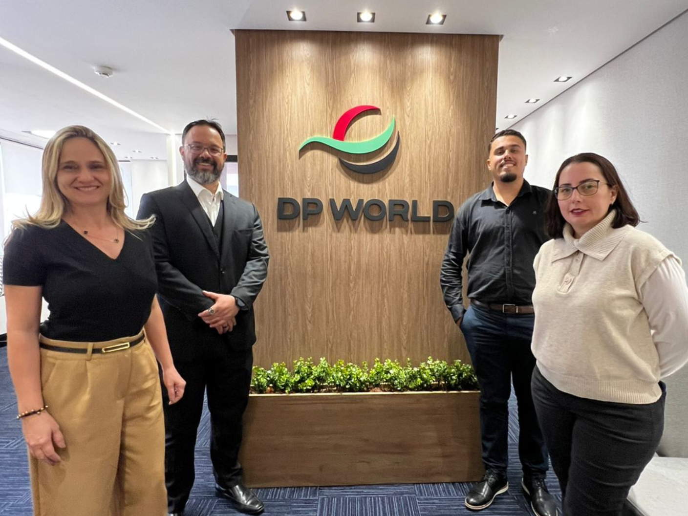 DP World Opens New Freight Forwarding Office in Porto Alegre to ...
